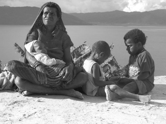 Paniai Tribe Adventure – Trek-Papua
