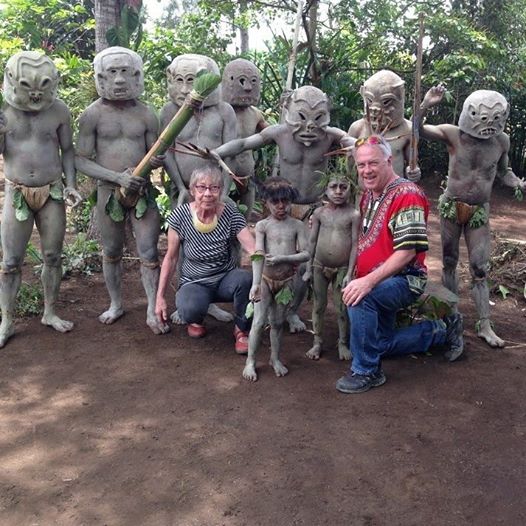 Karimui Show Village – Trek-Papua