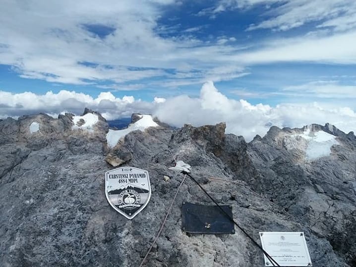 Puncak Jaya-7th Summit – Trek-Papua