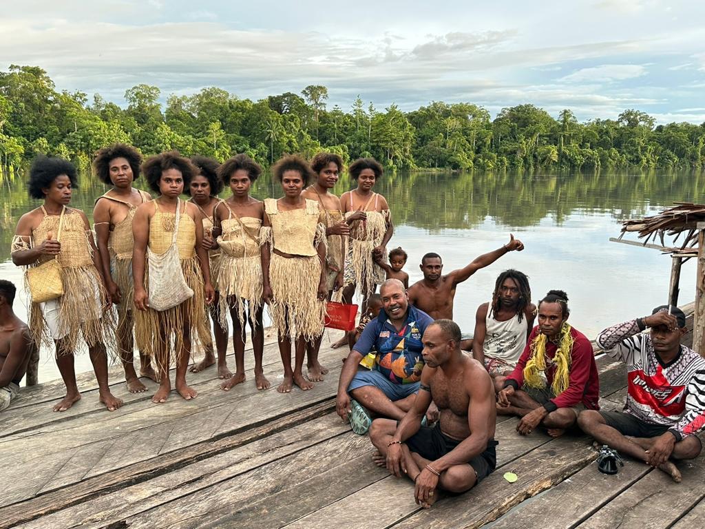 Mamberamo-Fuyu Tribe – Trek-Papua